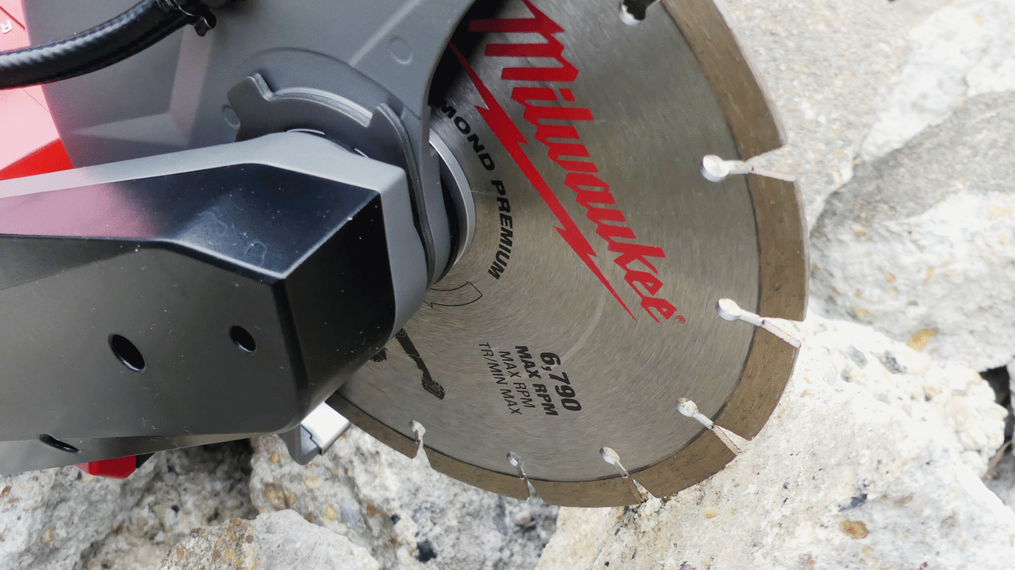 Milwaukee M18 Fuel 9" Cutoff Saw - Lazy Guy DIY