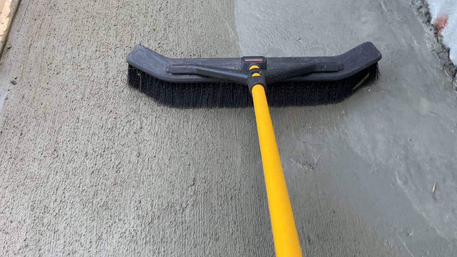 How To Pour A Small Concrete Slab - Lazy Guy DIY