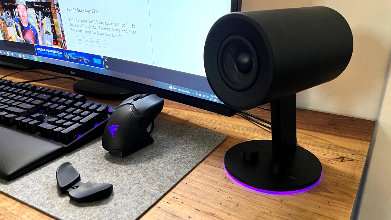 My Ultimate Content Creator Desk - Lazy Guy DIY