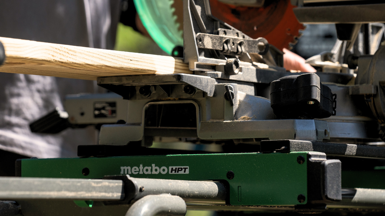 Review: Metabo HPT 10" Hybrid Cordless Dual Bevel Sliding Compound ...